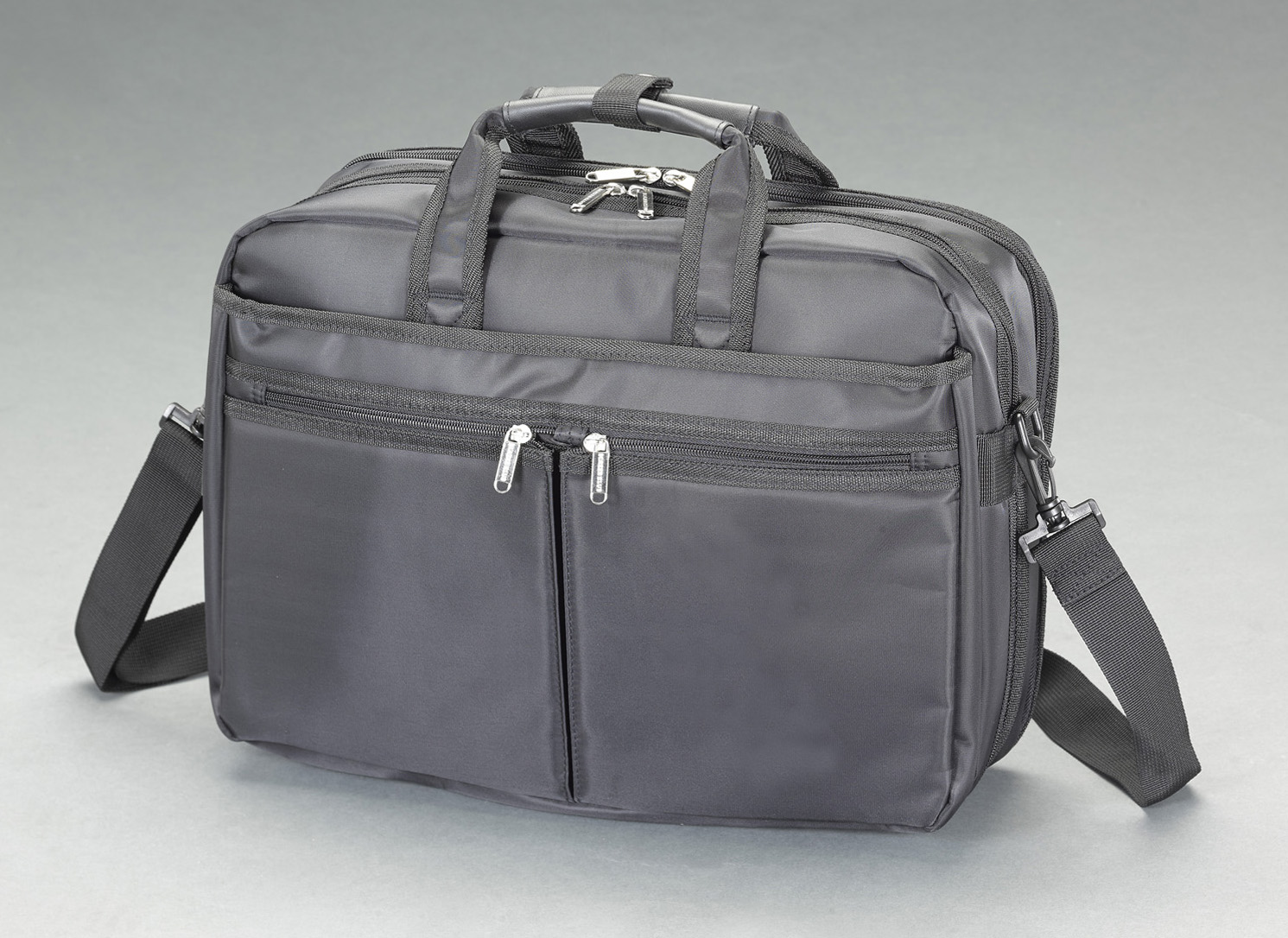 EA927AG-56｜410x300x100mm ビジネスバッグ(黒/B4)のページ