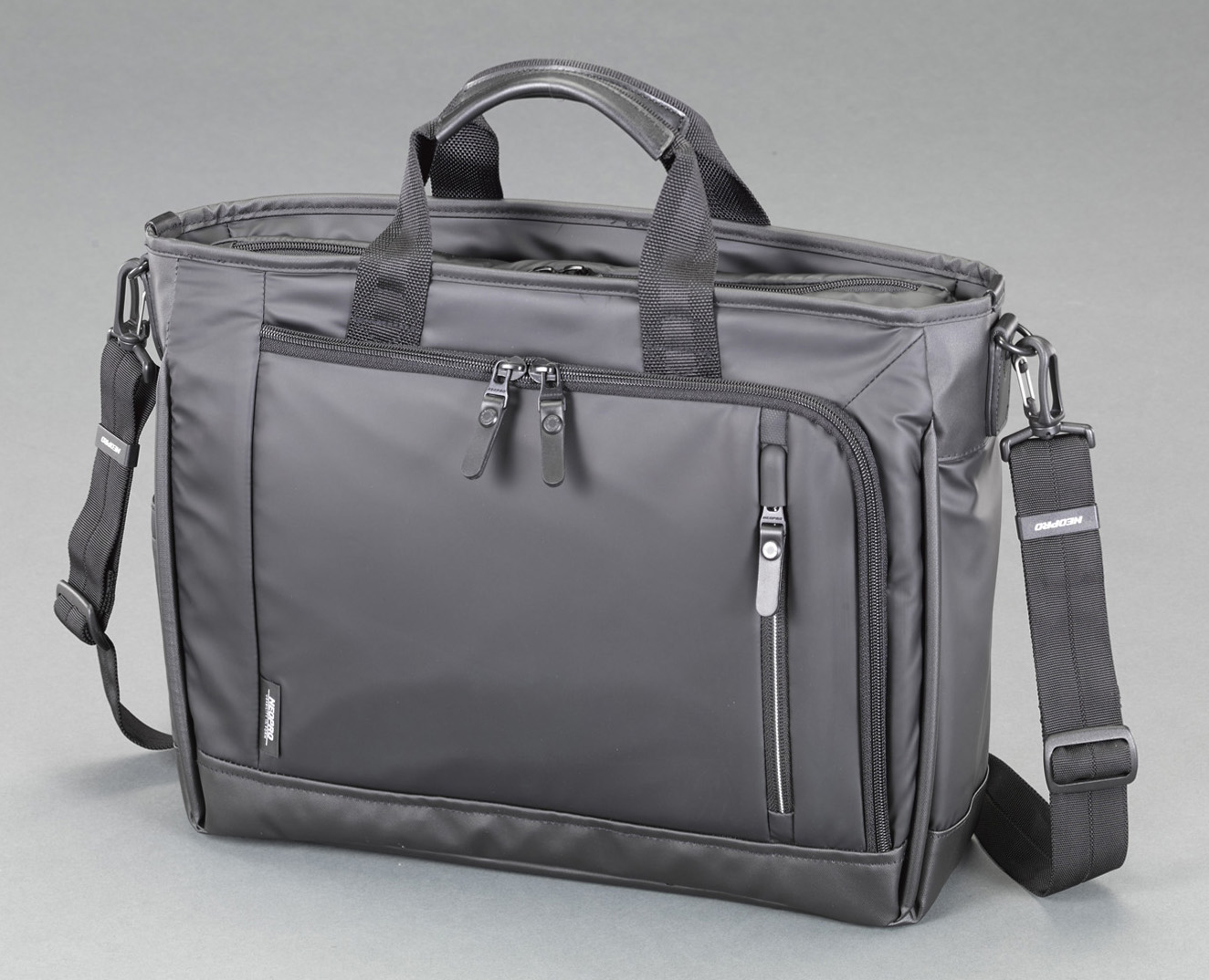 EA927BB-101｜400x120x310mm ビジネスバッグのページ