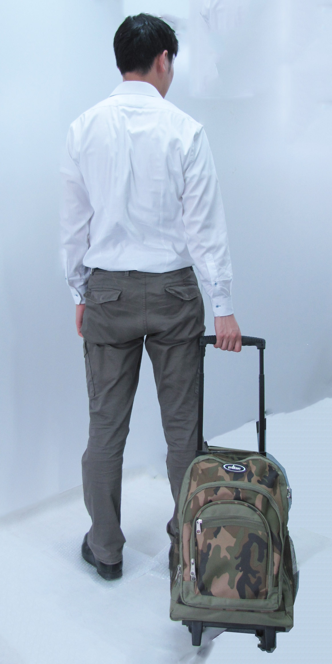 EA927CH-91｜343x191x457mm/29L ﾊﾞｯｸﾊﾟｯｸ(ｷｬﾘｰ付)のページ